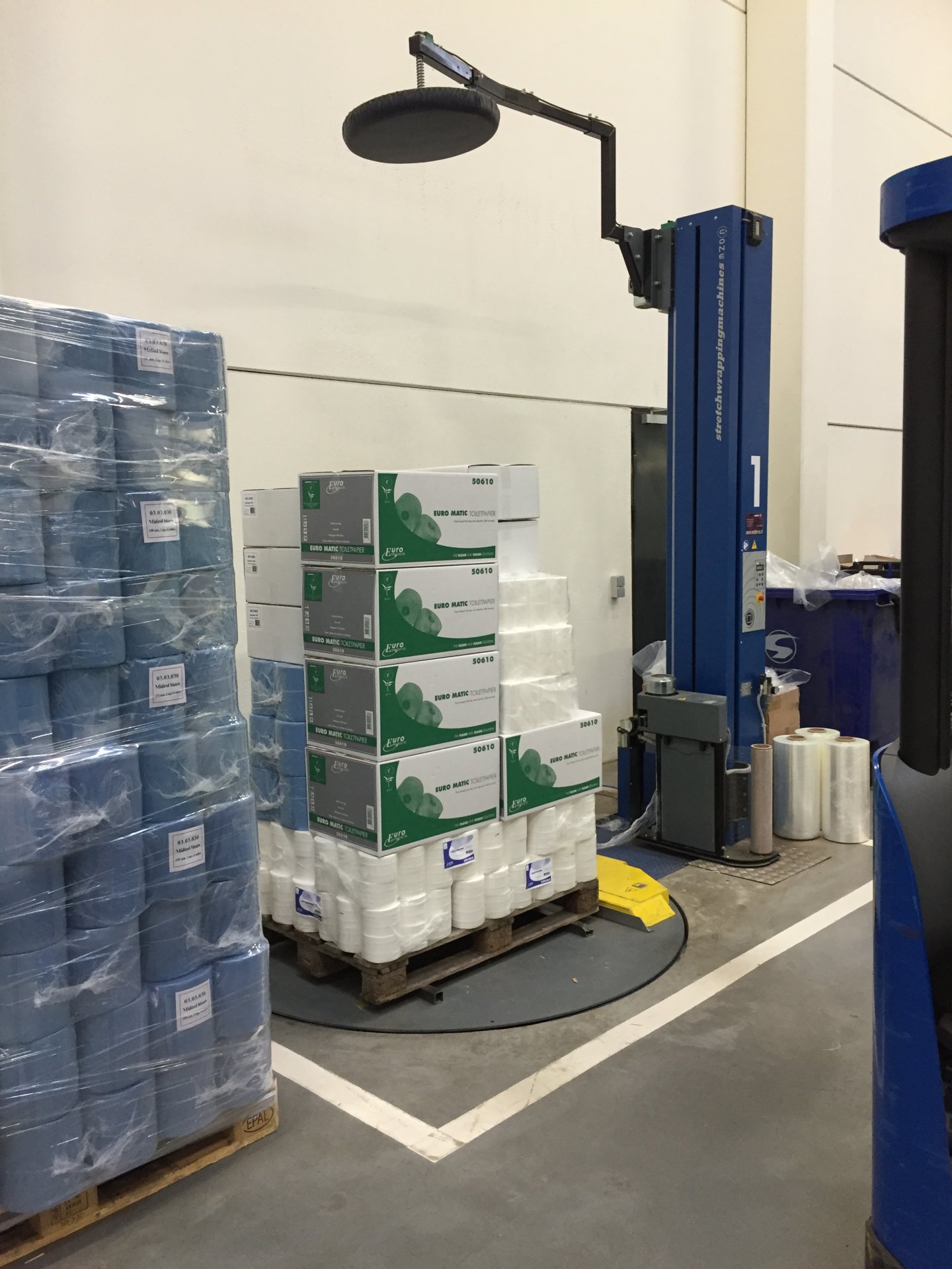 Superplus draaiplateau-wikkelmachine - Eeden Verpakkingsmachines